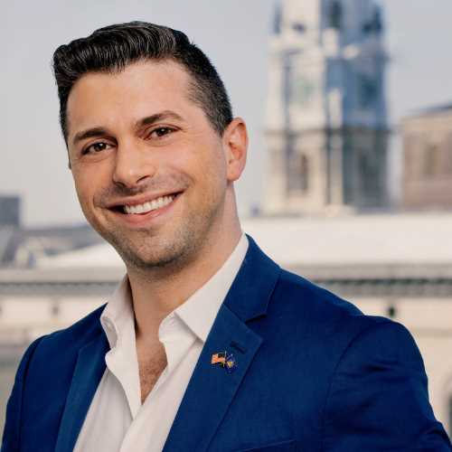 Jonathan Lovitz Keynote Speaker | Executive Speakers Bureau